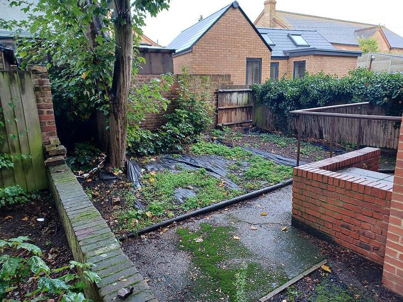 Garden at Whitstable Library given eco-upgrade - News & Features - Kent ...