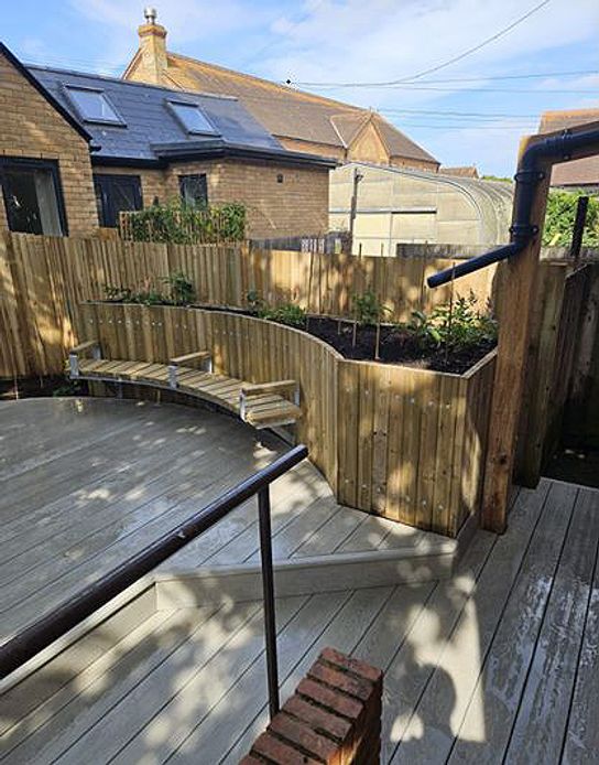 Garden at Whitstable Library given eco-upgrade - News & Features - Kent ...